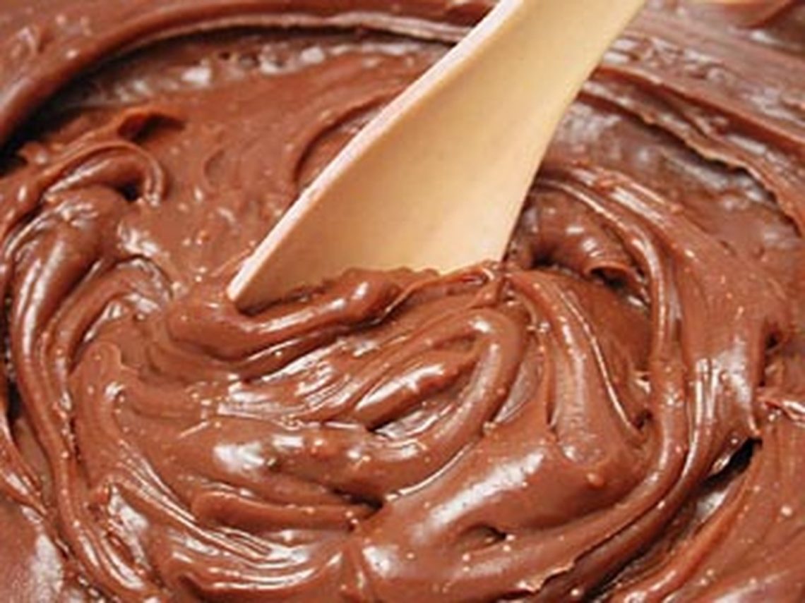 Como fazer brigadeiro: aprenda 14 receitas fáceis e rápidas!